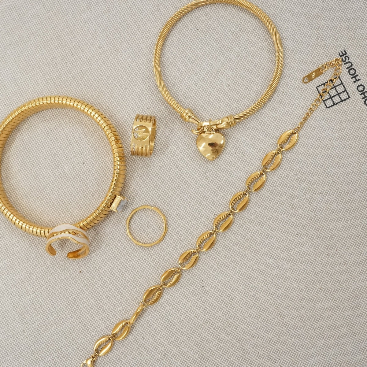 Heart Pendant Bracelet - Gold – Nevaeh
