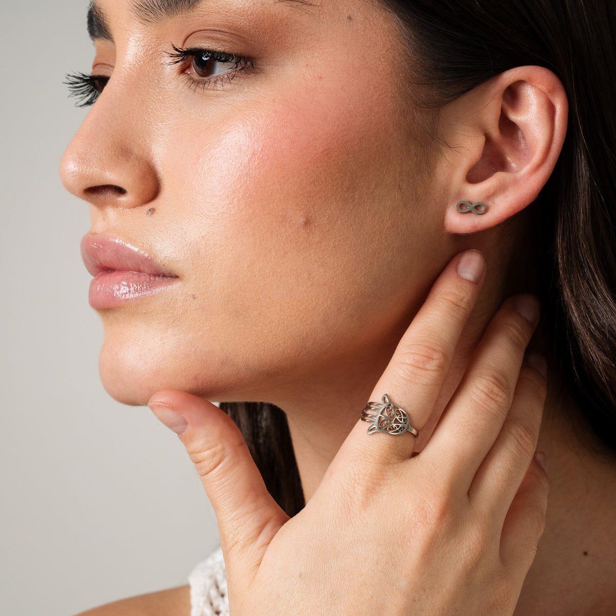 Hamsa Hand Ring - Silver – Nevaeh